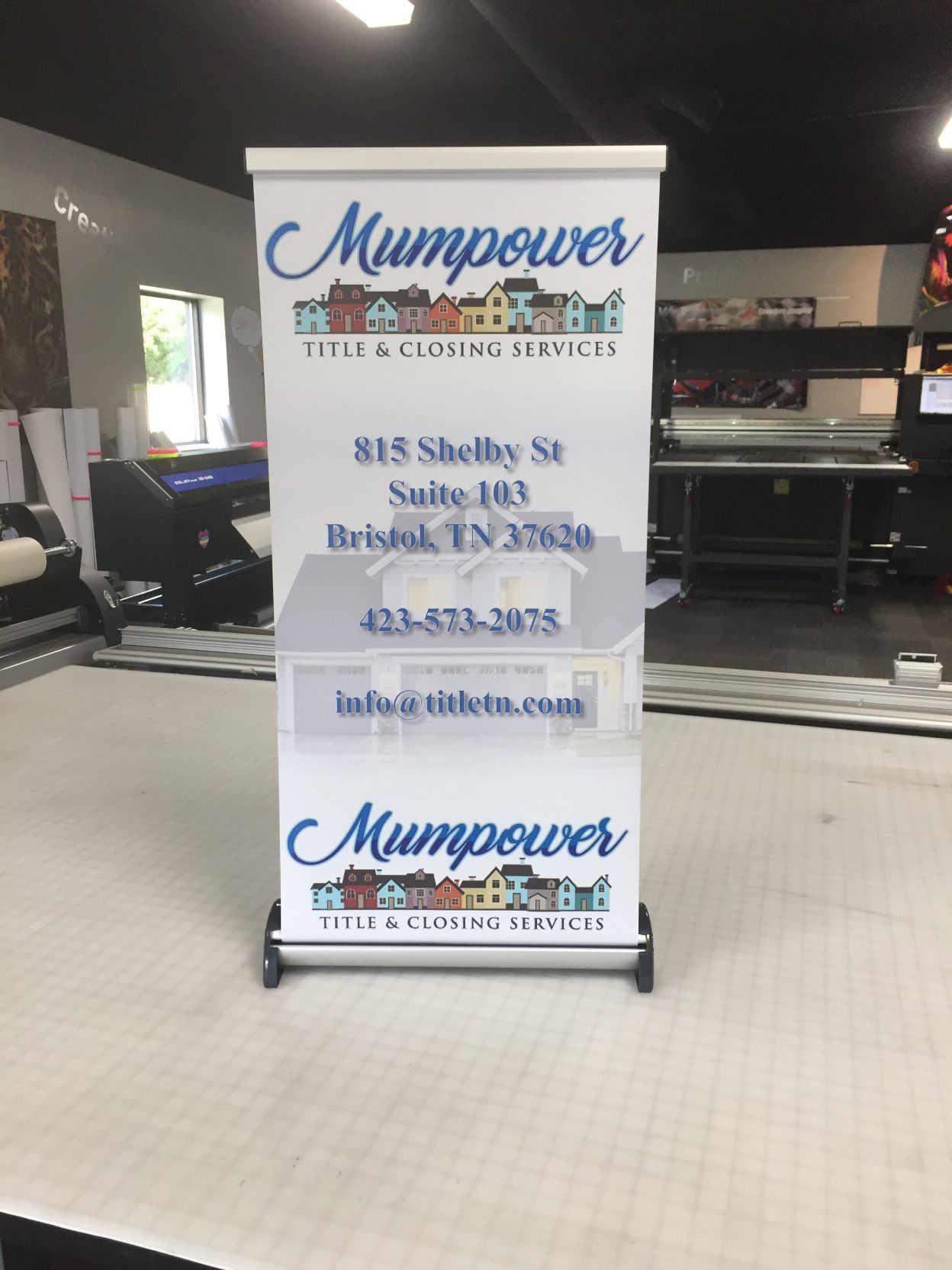 Vinyl Banners Kingsport | Outdoor Mesh & Feather Banners